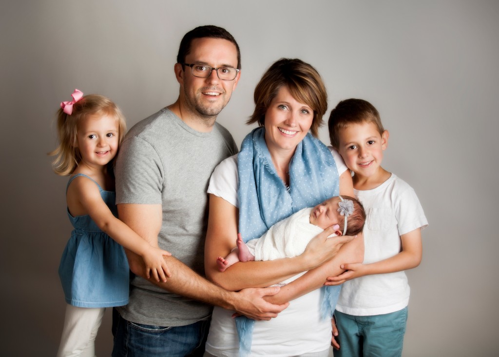 Newborn/Family Photo Shoot | A Lovely Living